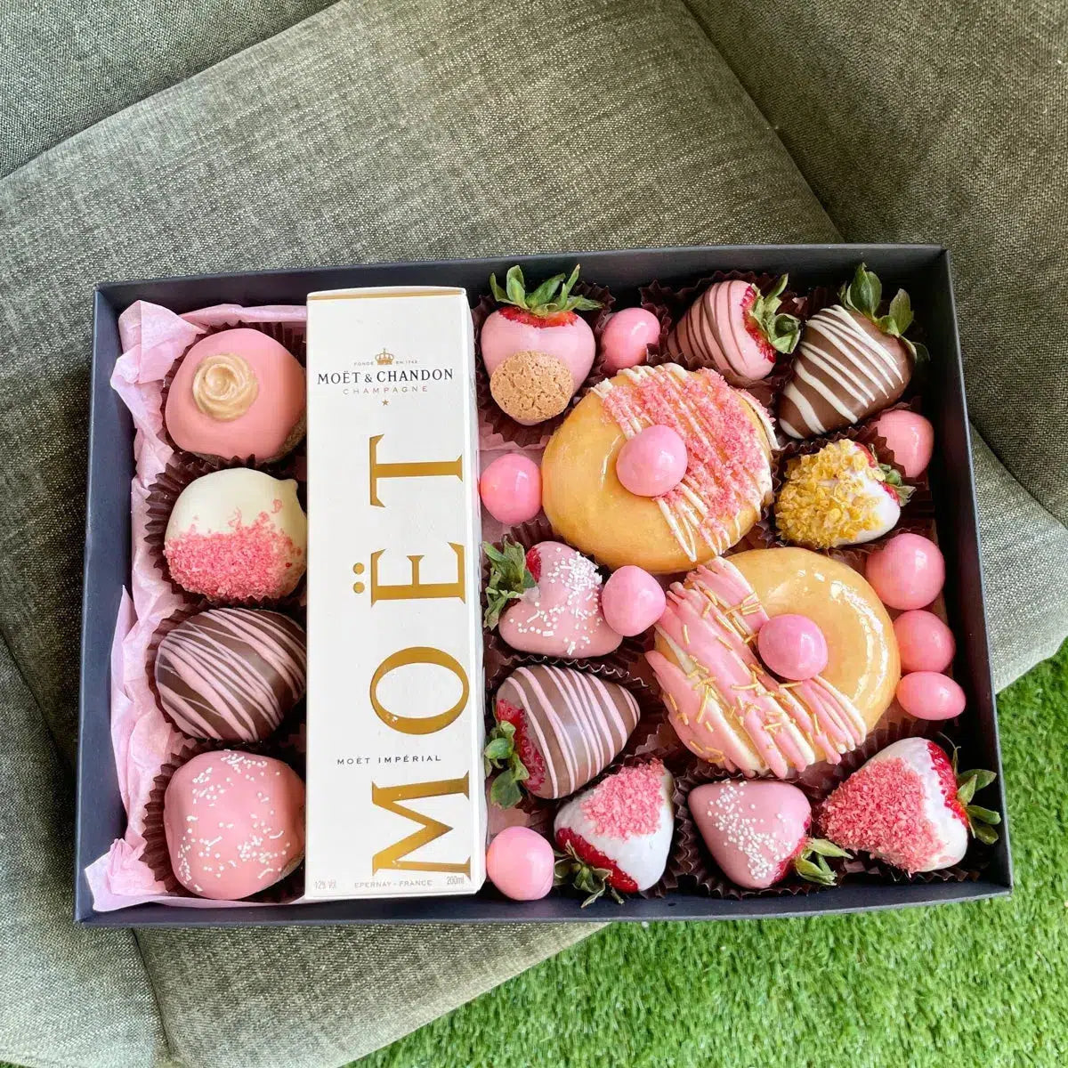 Hamper Baskets | Gift Hampers | Lunch Bunch - Same Day Delivery